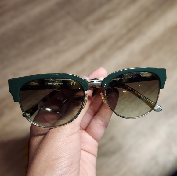 Tory Burch | Accessories | Tory Burch Cat Eye Green Tortoise Shell ...